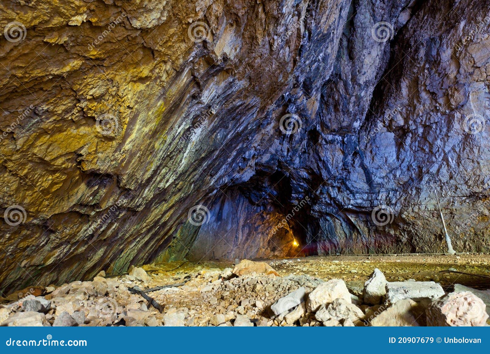 Cave entrance stock image. Image of outdoor, ancient - 20907679