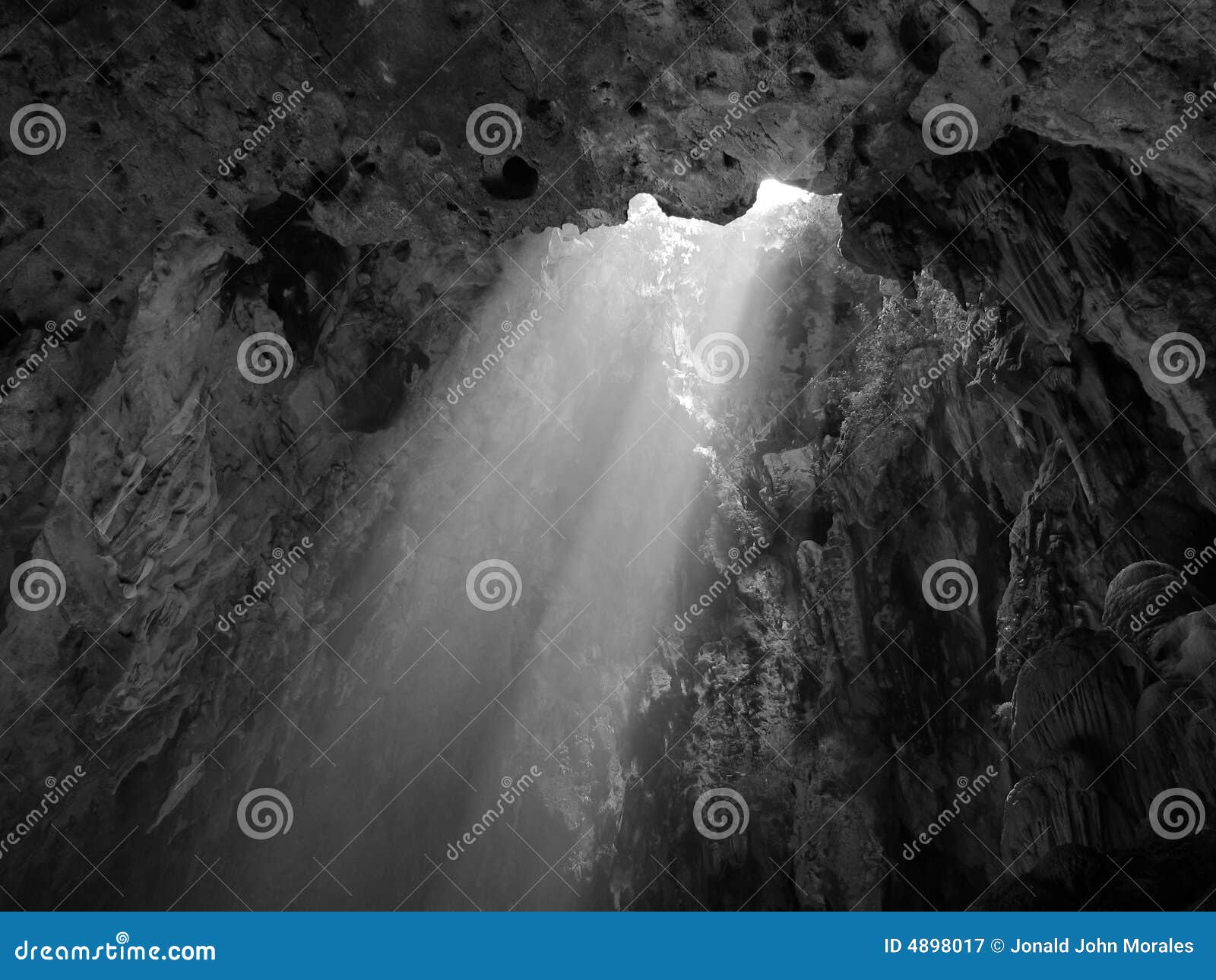 Cave Light stock image. Image of light, enlightenment - 4898017