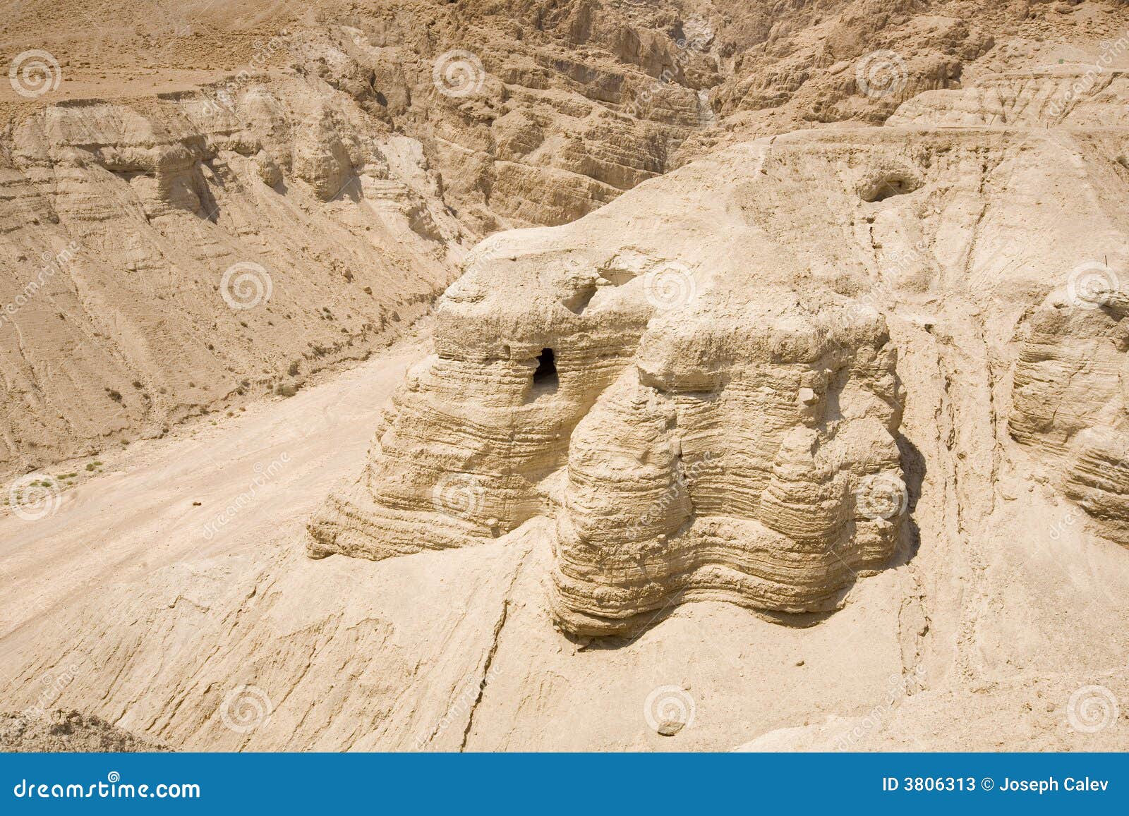 Cave in Qumran stock image. Image of mountain, historic - 3806313