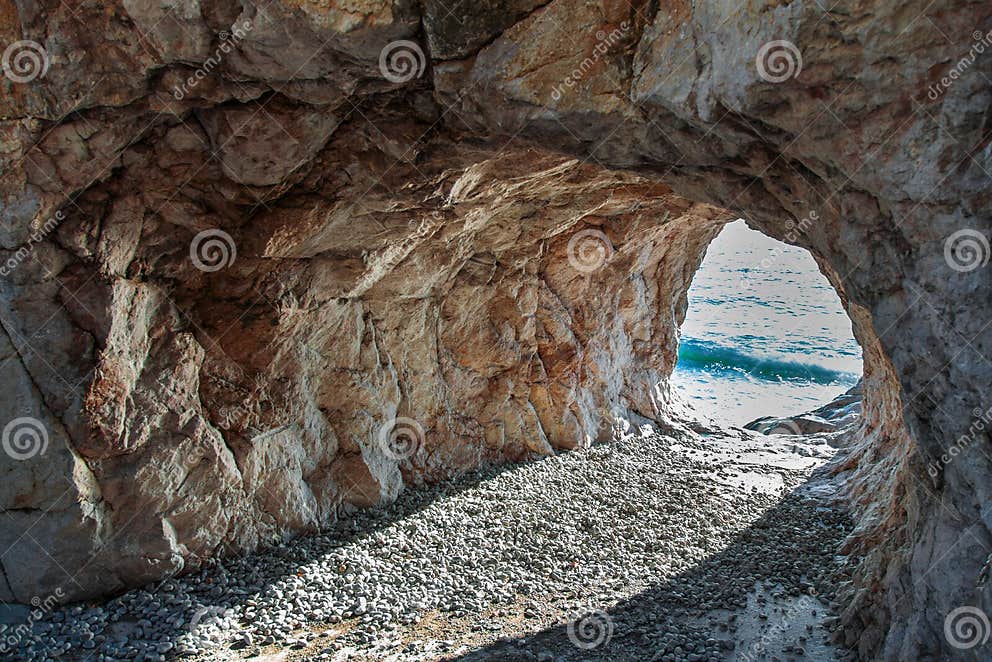 Cave in rock stock image. Image of grotto, destruction - 29259431