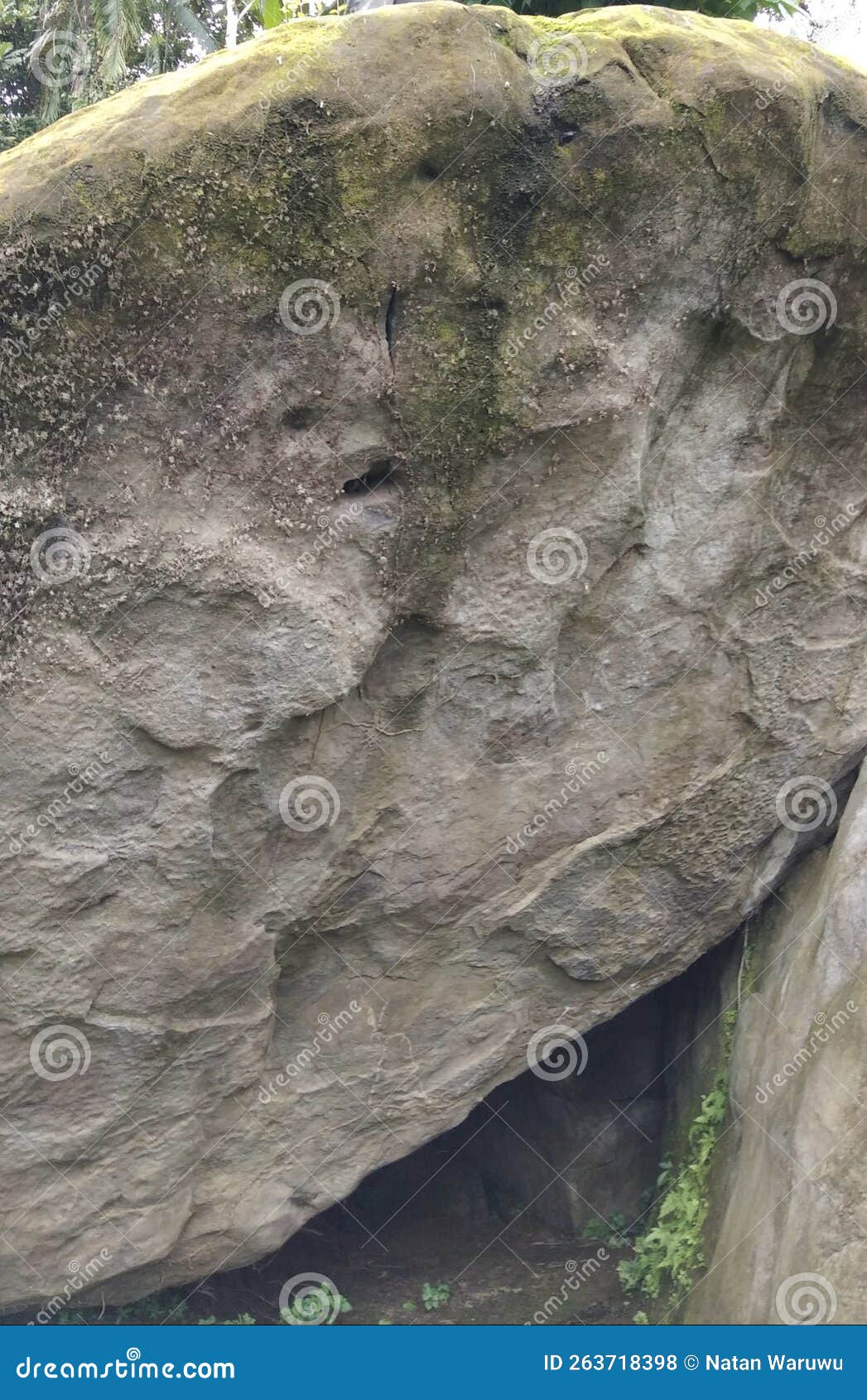 The Cave Under the Big Stone Stock Photo - Image of wood, formation ...