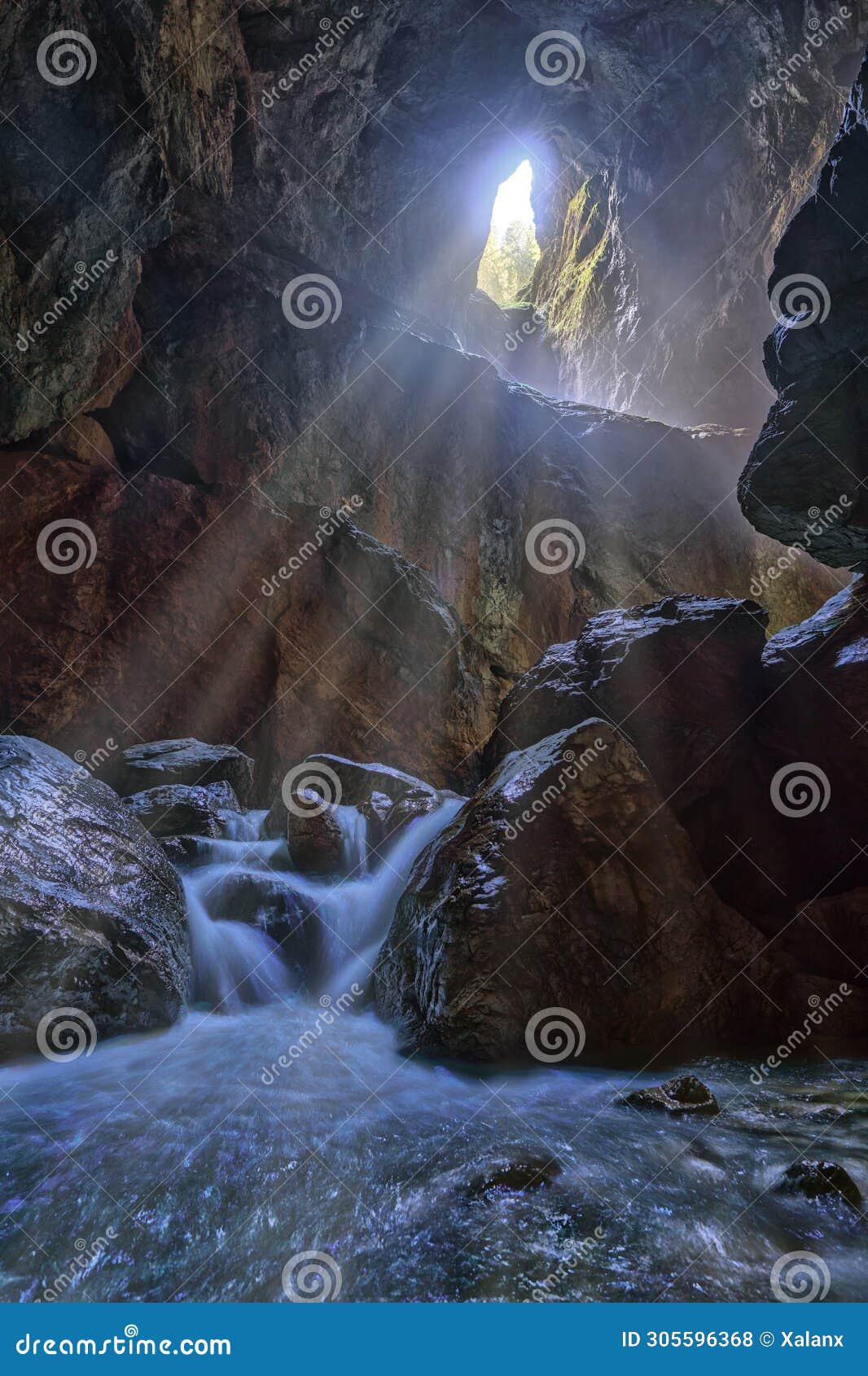 Cave with Underground River Stock Photo - Image of light, wild: 305596368