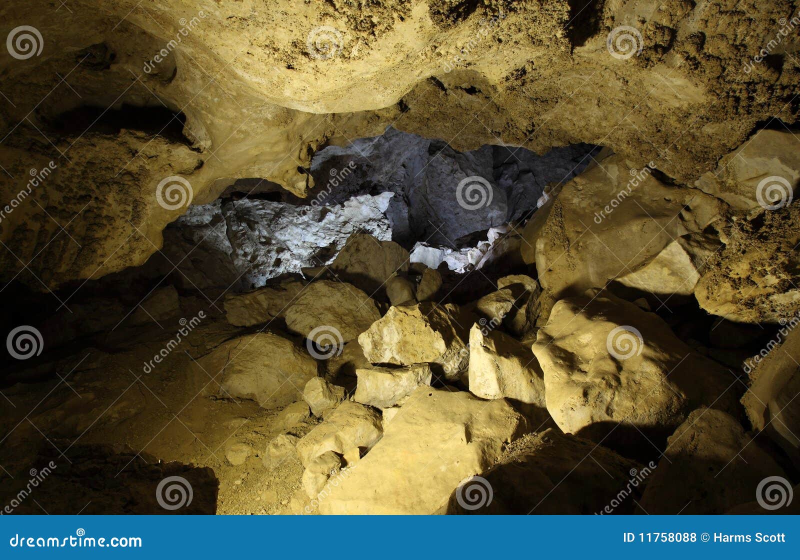 Caverns stock photo. Image of speleology, formation, carlsbad - 11758088