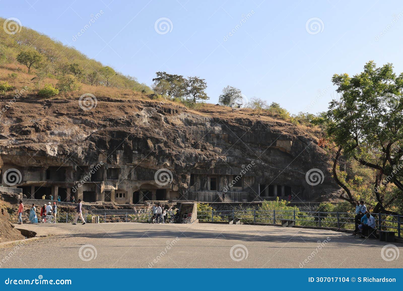 Buddhist caves at Ellora editorial stock image. Image of scholars ...