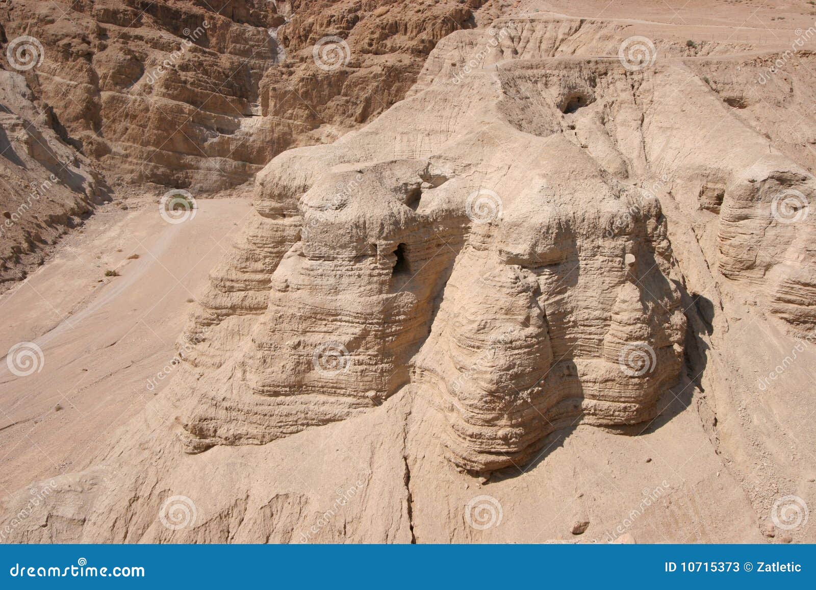 The CAVES of QUMRAN stock image. Image of israel, cliff - 10715373