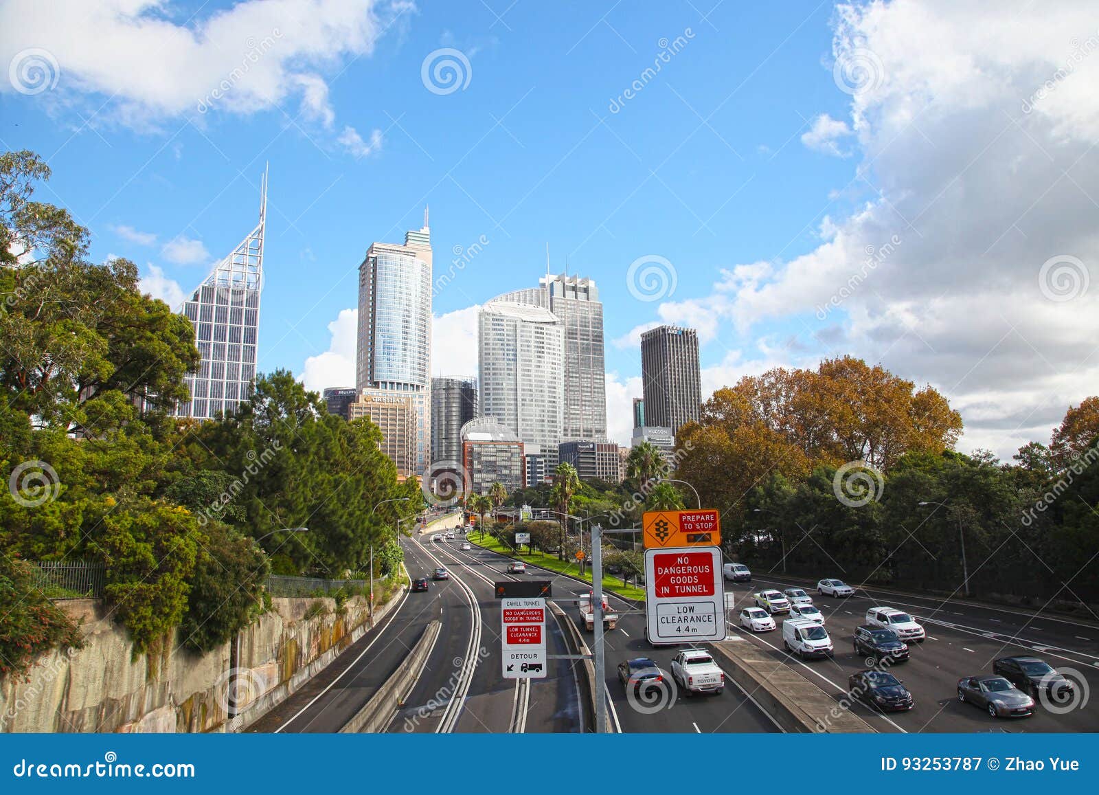 A CBD street in Sydney editorial photography. Image of sunny - 93253787