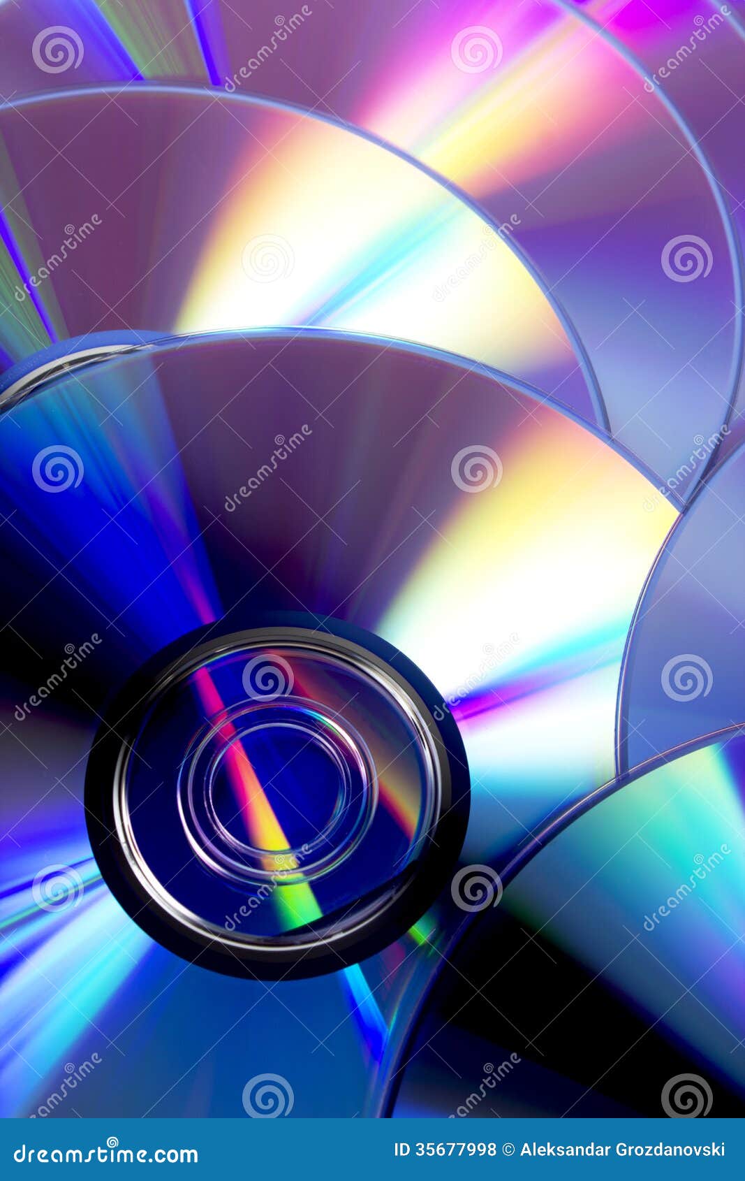 CD fotografia stock. Immagine di byte, dati, recupero - 35677998