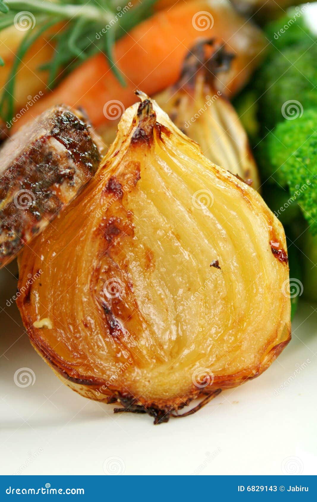 Cebolla cocida al horno imagen de archivo. Imagen de cocinado - 6829143