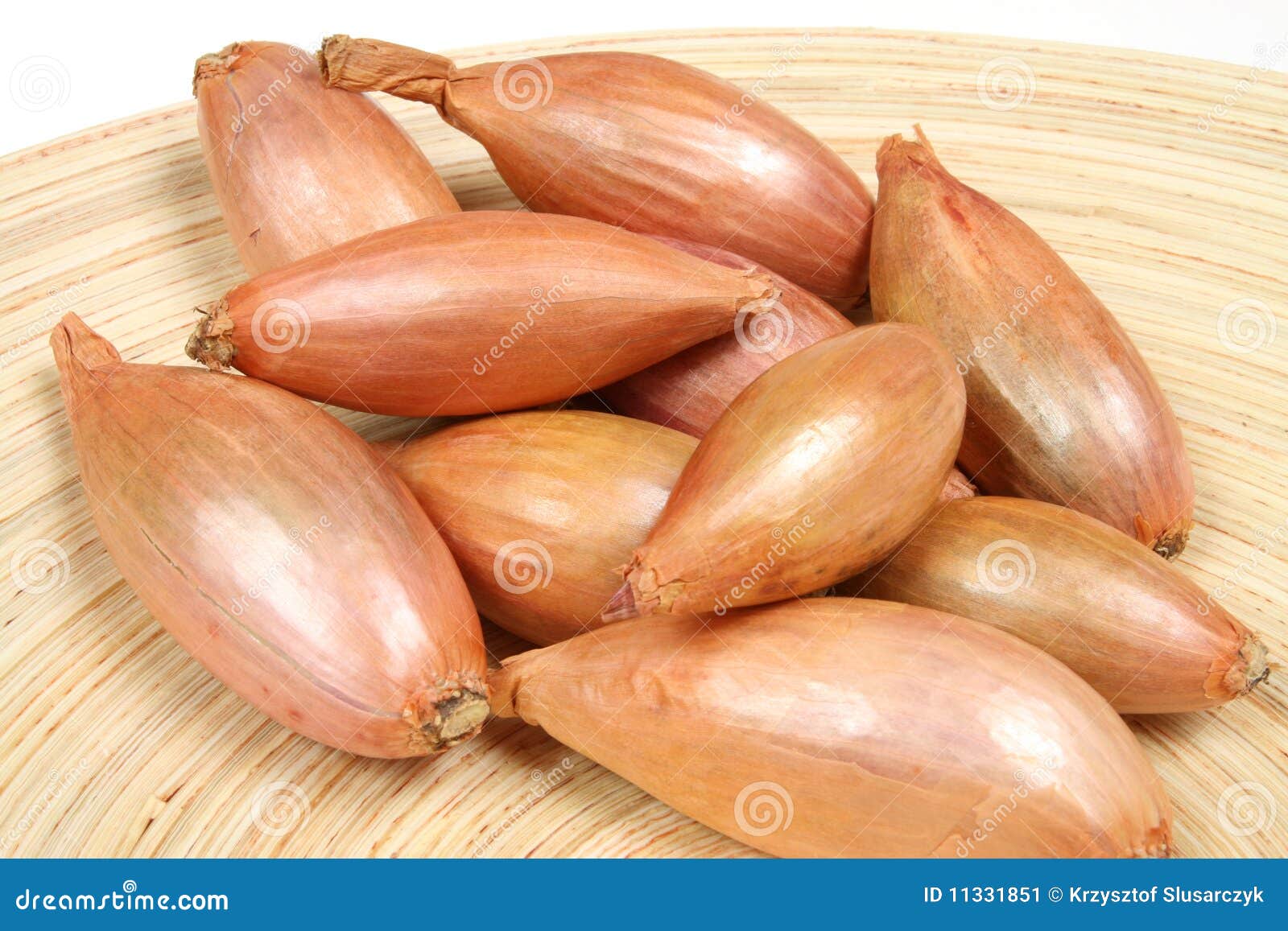 Cebollas del chalote imagen de archivo. Imagen de cocina - 11331851