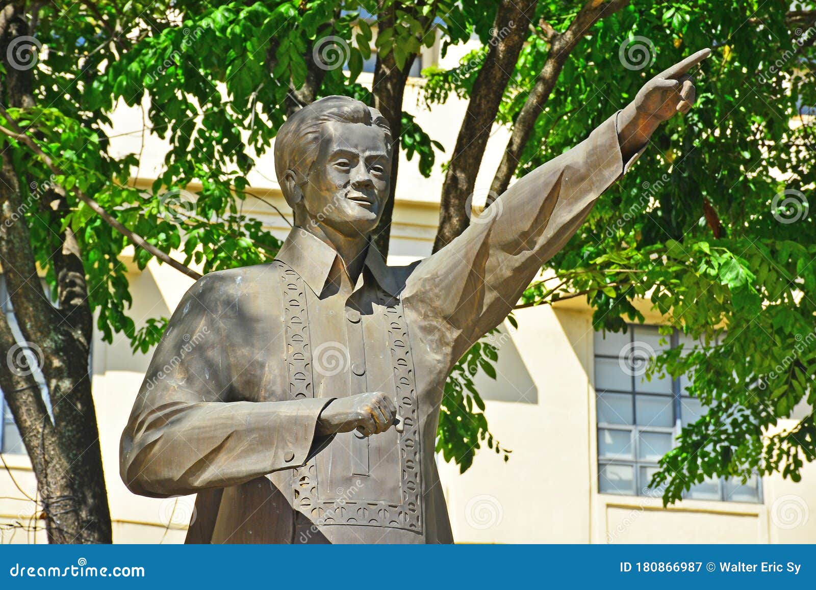 Sergio Osmena Statue In Cebu, Philippines Editorial Photo ...