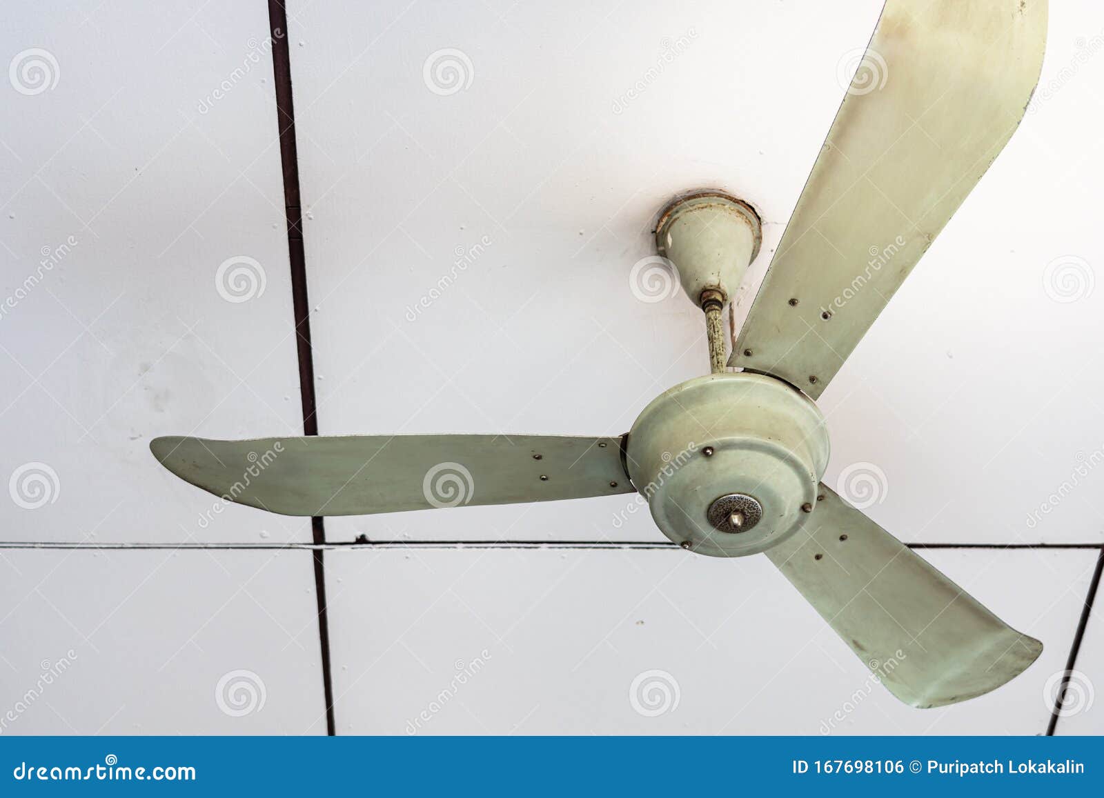 A Ceiling Fan on the Ceiling Stock Photo - Image of object, bulb: 167698106