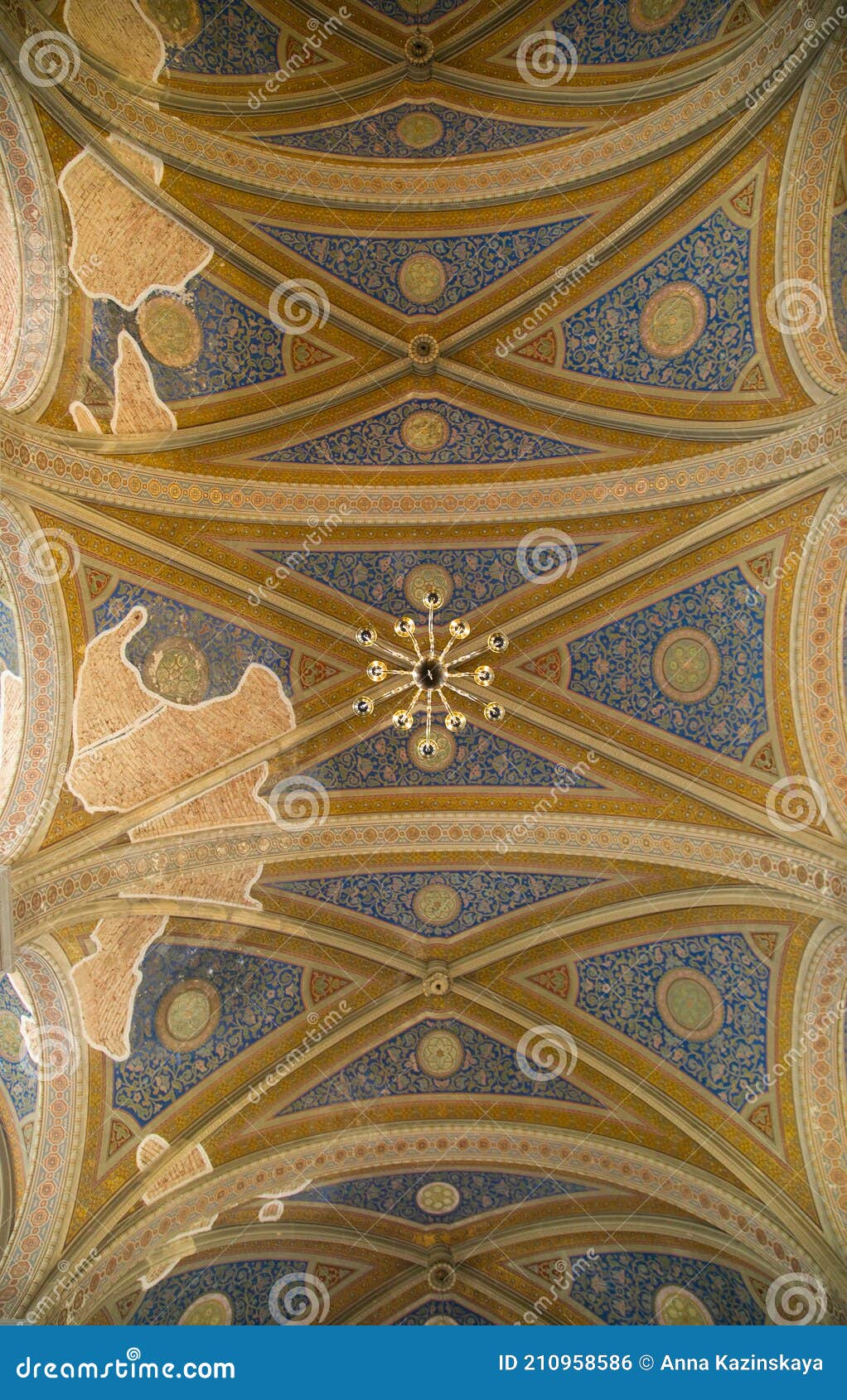 Ceiling of Great Synagogue in Plzen Stock Photo - Image of belief ...