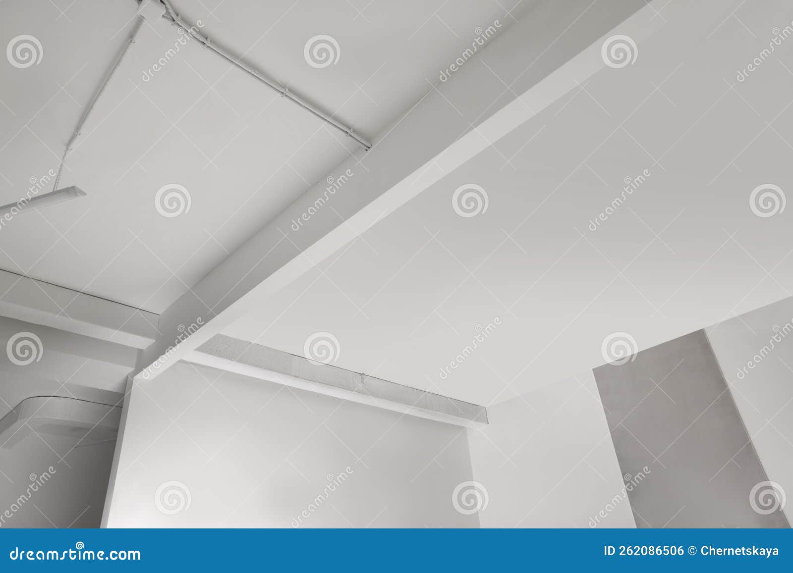 Ceiling with Modern Ventilation System in Renovated Room Stock Photo ...