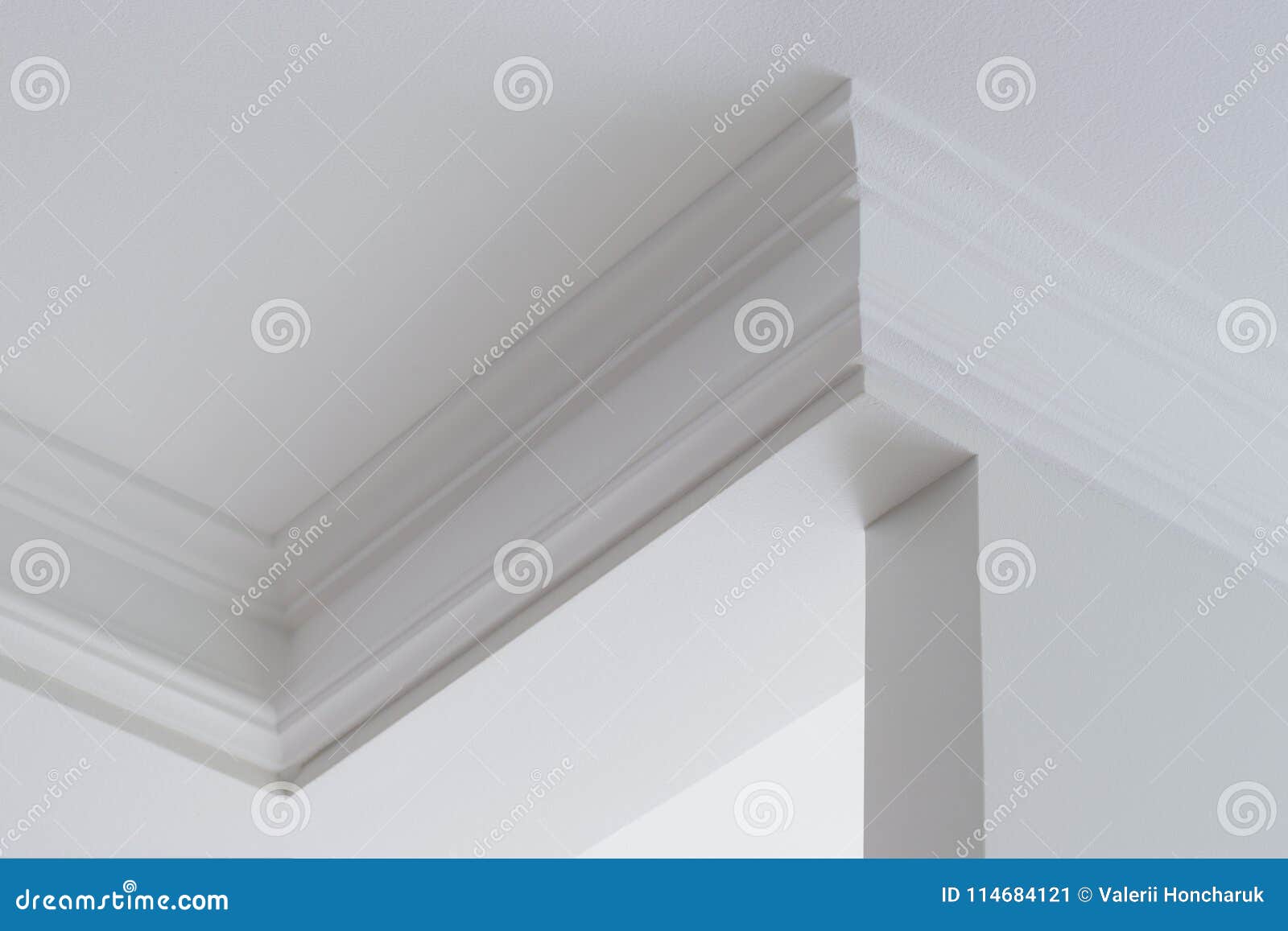 Ceiling Moldings in the Interior, Intricate Corner Stock Image - Image ...