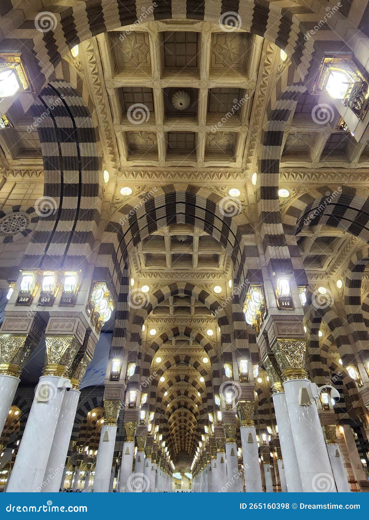 The Ceiling of the Nabawi Mosque Stock Photo - Image of downtown ...