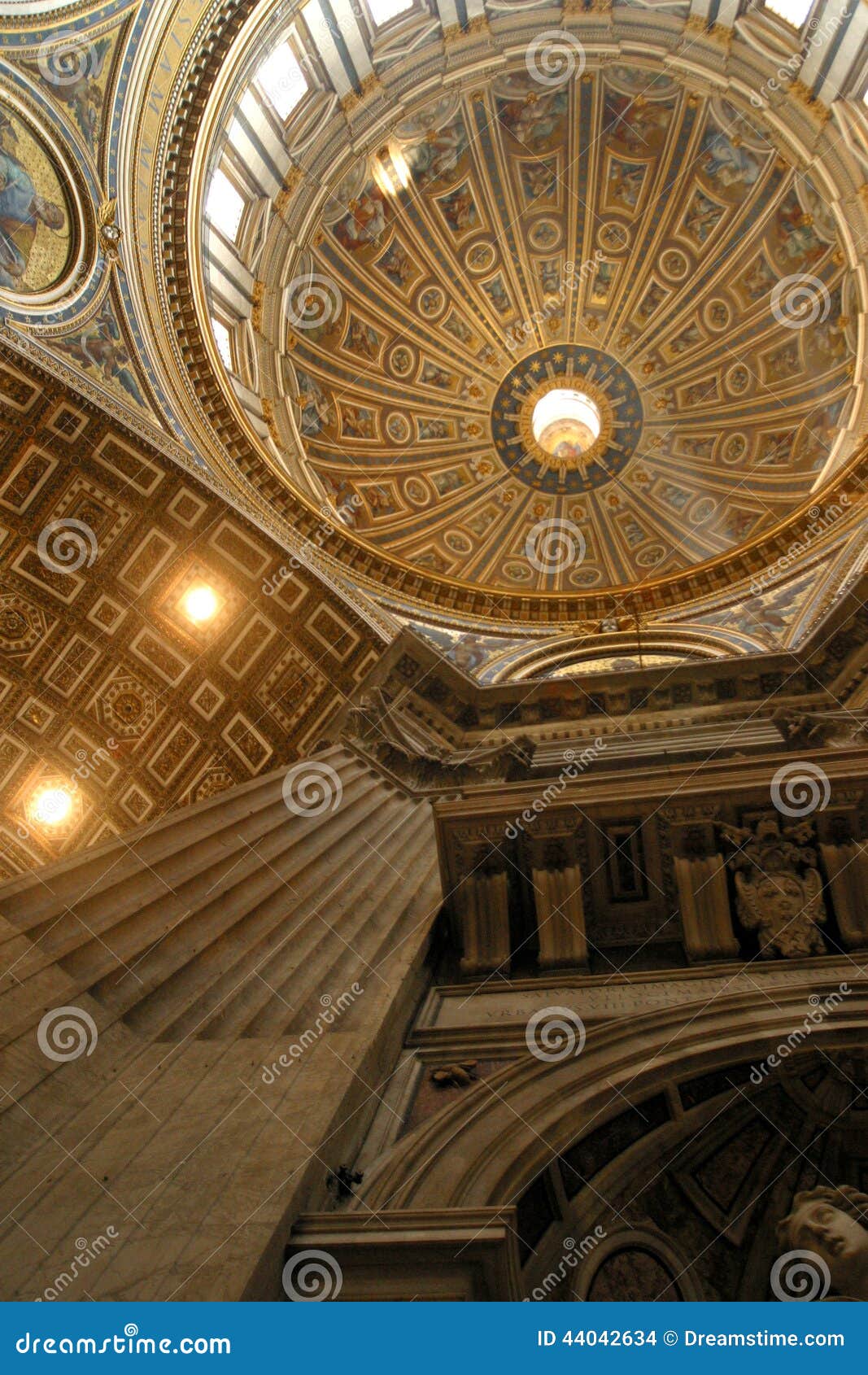 Ceiling of St. Peter Basilica, the Vatican, Rome, Italy Editorial Stock ...