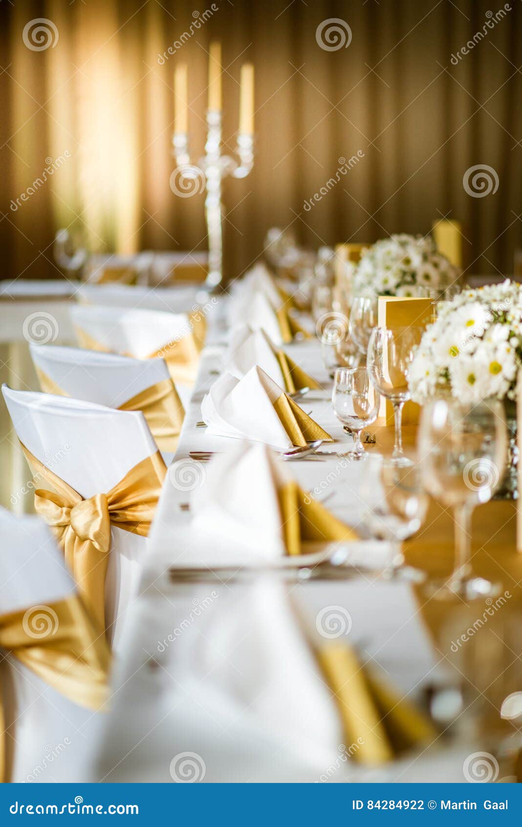 Celebration Seating on Wedding, Table Decorations with Flowers for ...