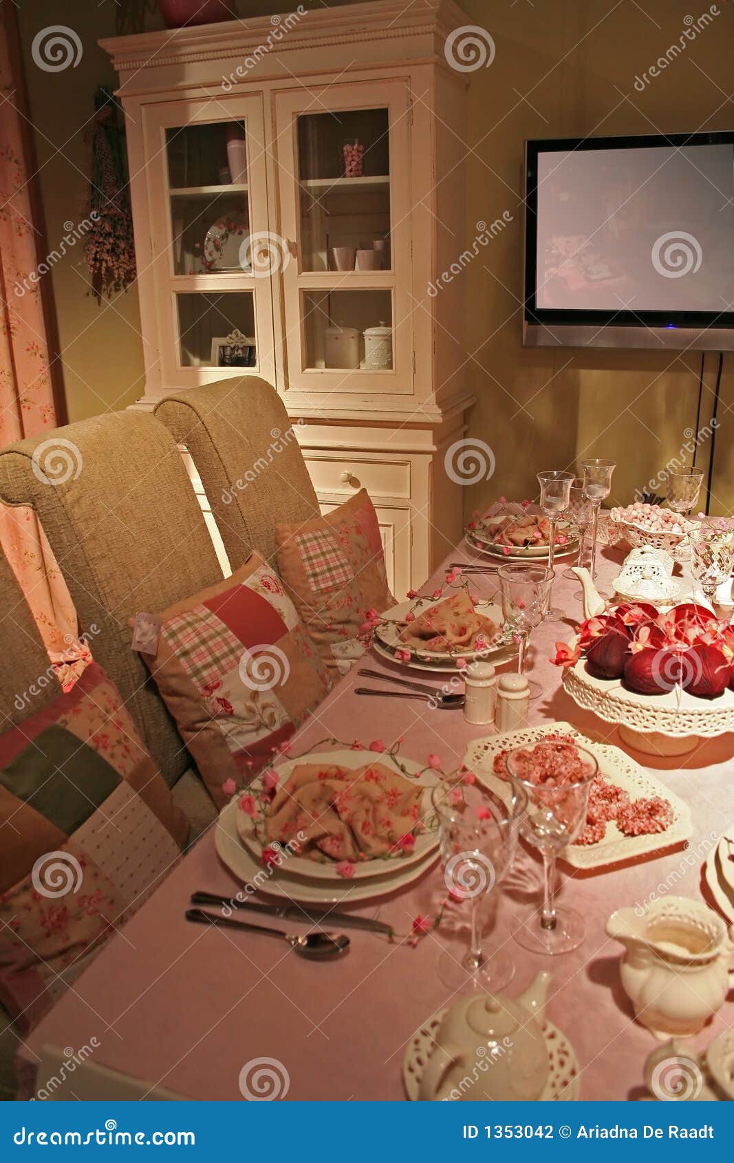 Celebration table stock photo. Image of plates, feathers - 1353042