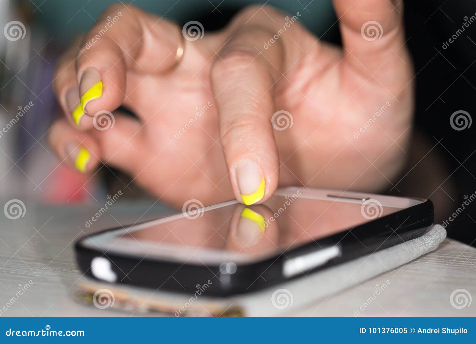 Cell phone in hand stock image. Image of cellular, mobile - 101376005