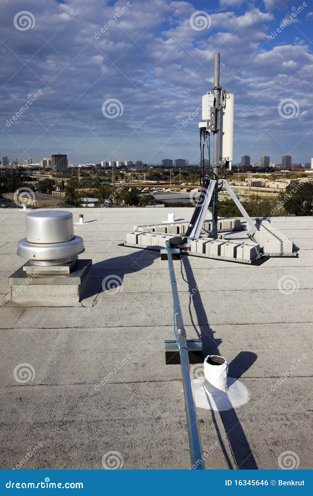 Cellular Antenna Royalty-Free Stock Photography | CartoonDealer.com ...