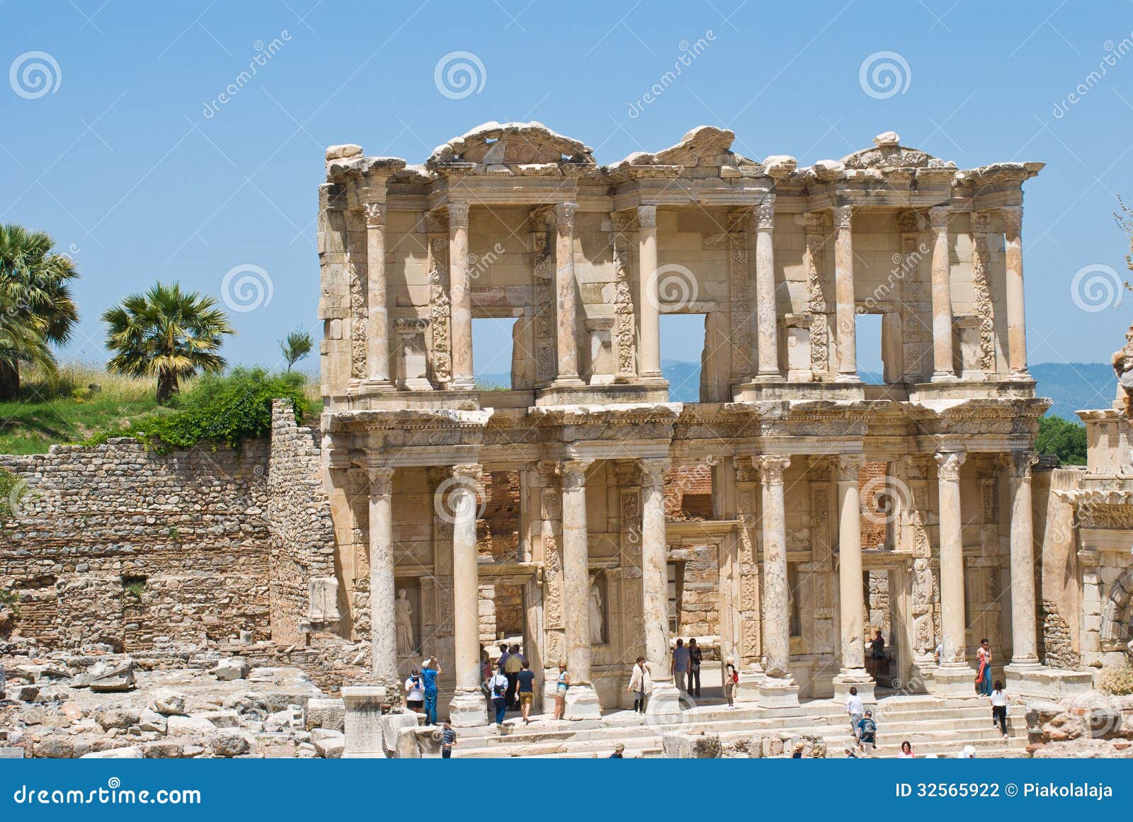 Celsus Library in Ephesus, Turkey Editorial Photography - Image of ...