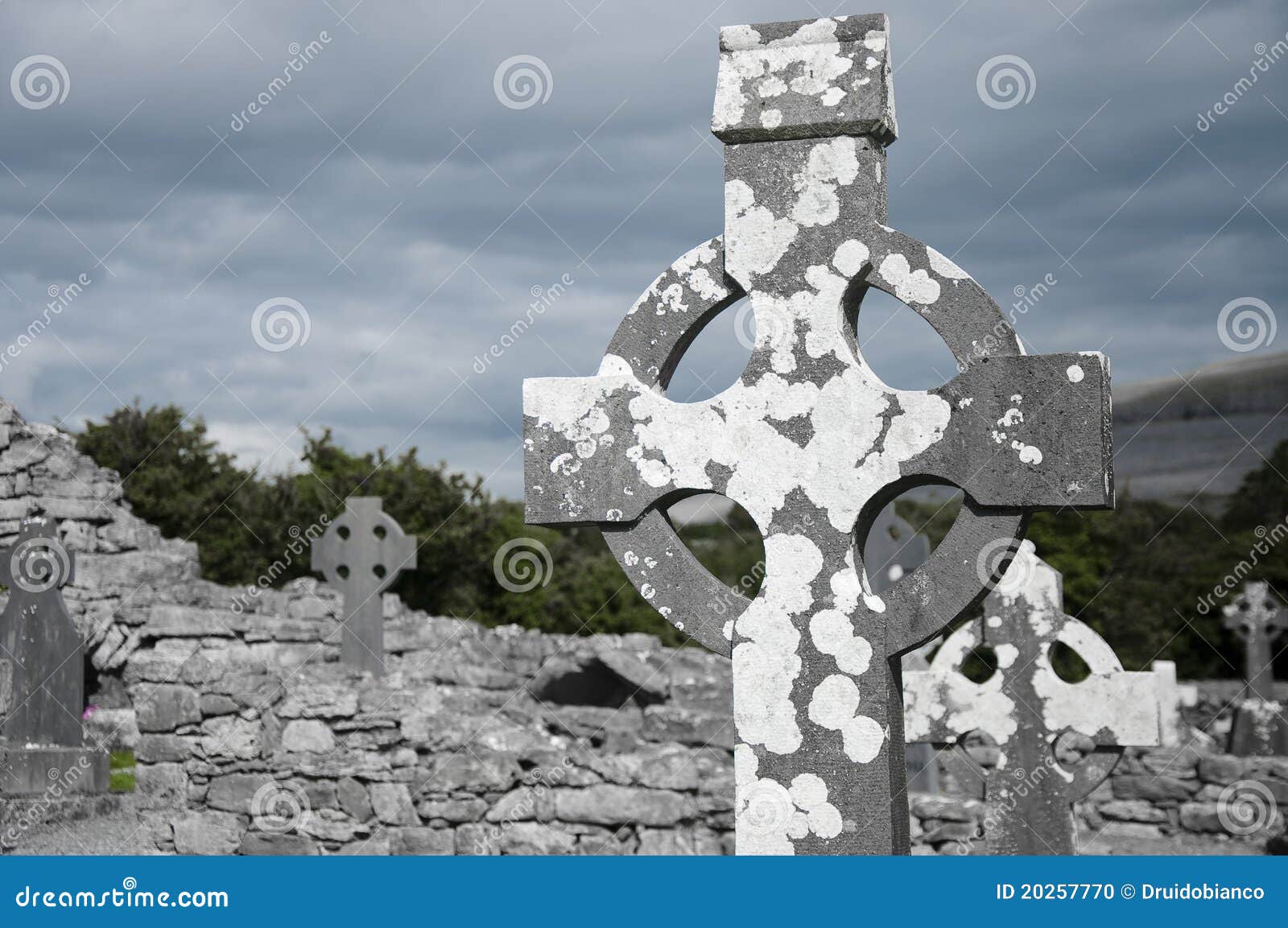 Celtic cemetery stock photo. Image of cemetery, gloom - 20257770