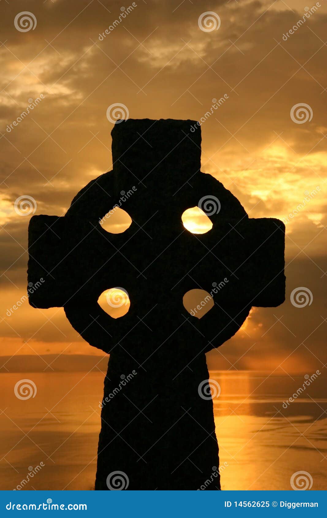 Celtic Cross Symbol With White Background. Christian Ancient Cross ...