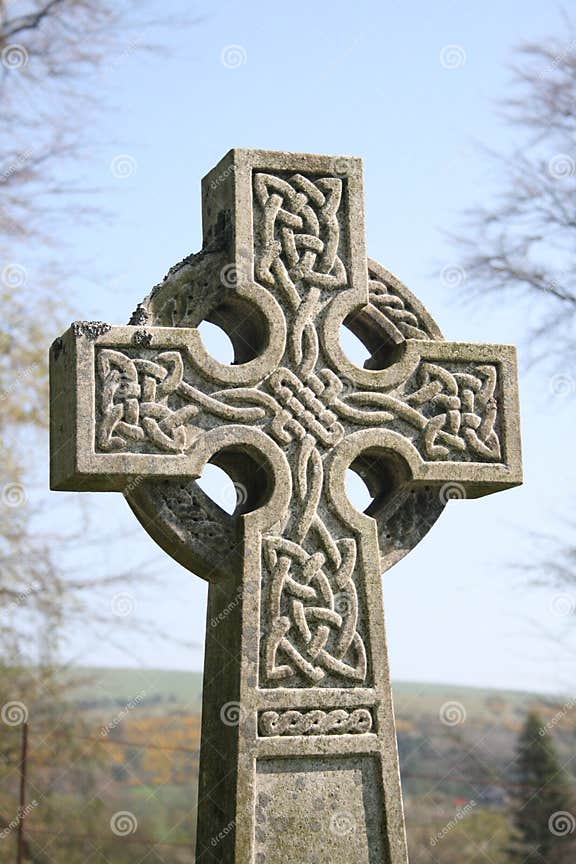 Celtic cross stock image. Image of aberdeenshire, christianity - 5329871