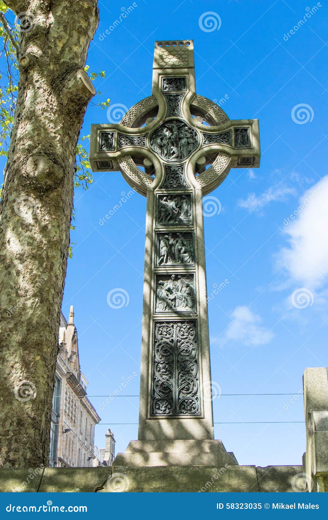 Celtic Cross In Edinburgh, Scotland Stock Photo - Image: 58323035