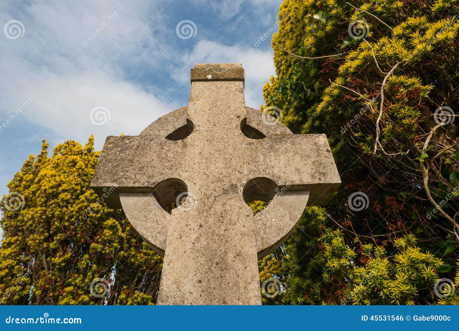 Celtic Cross Gravestone Background Stock Photo - Image of religion ...