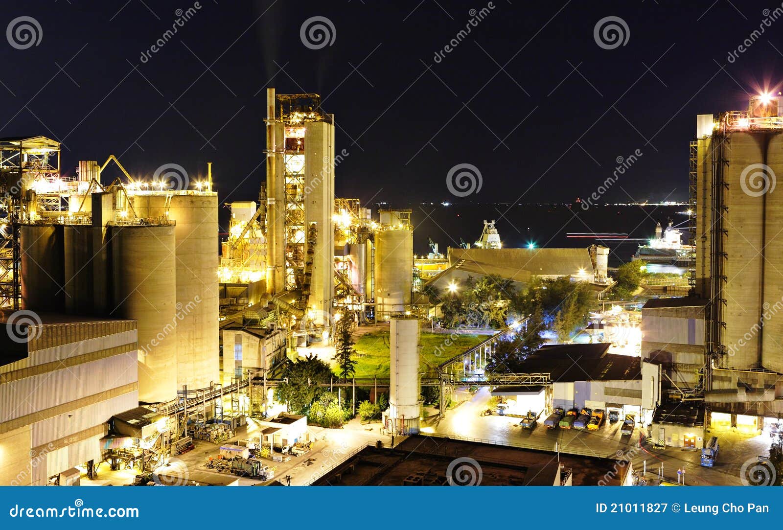 Cement factory at night stock image. Image of agriculture - 21011827