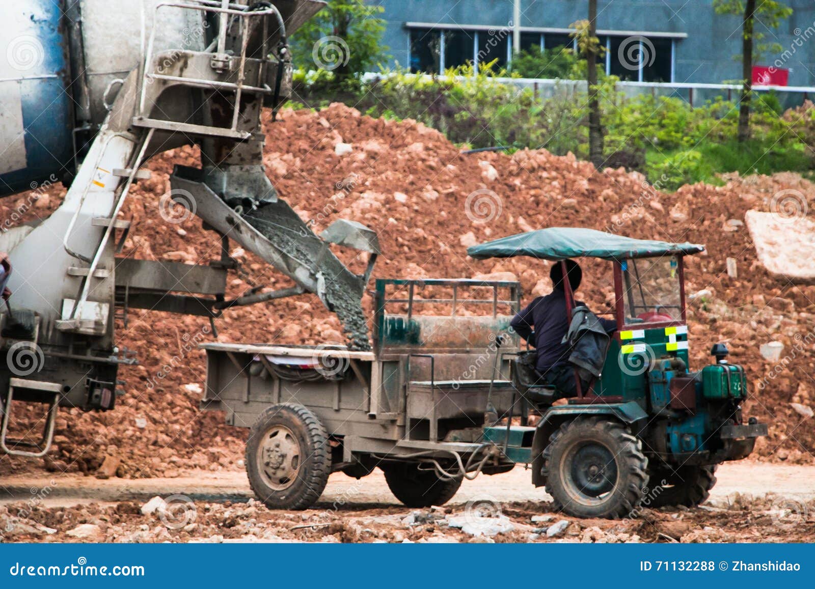 Cement truck stock photo. Image of worker, load, daylight - 71132288