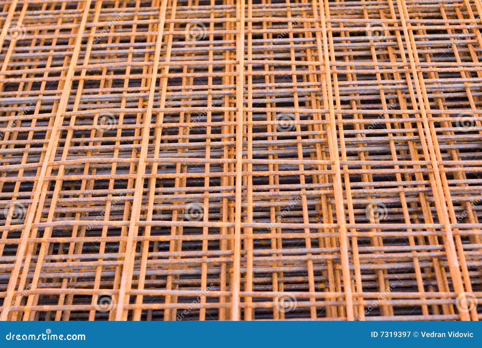 Cemento Armato Arrugginito Della Rete Del Ferro Immagine Stock ...