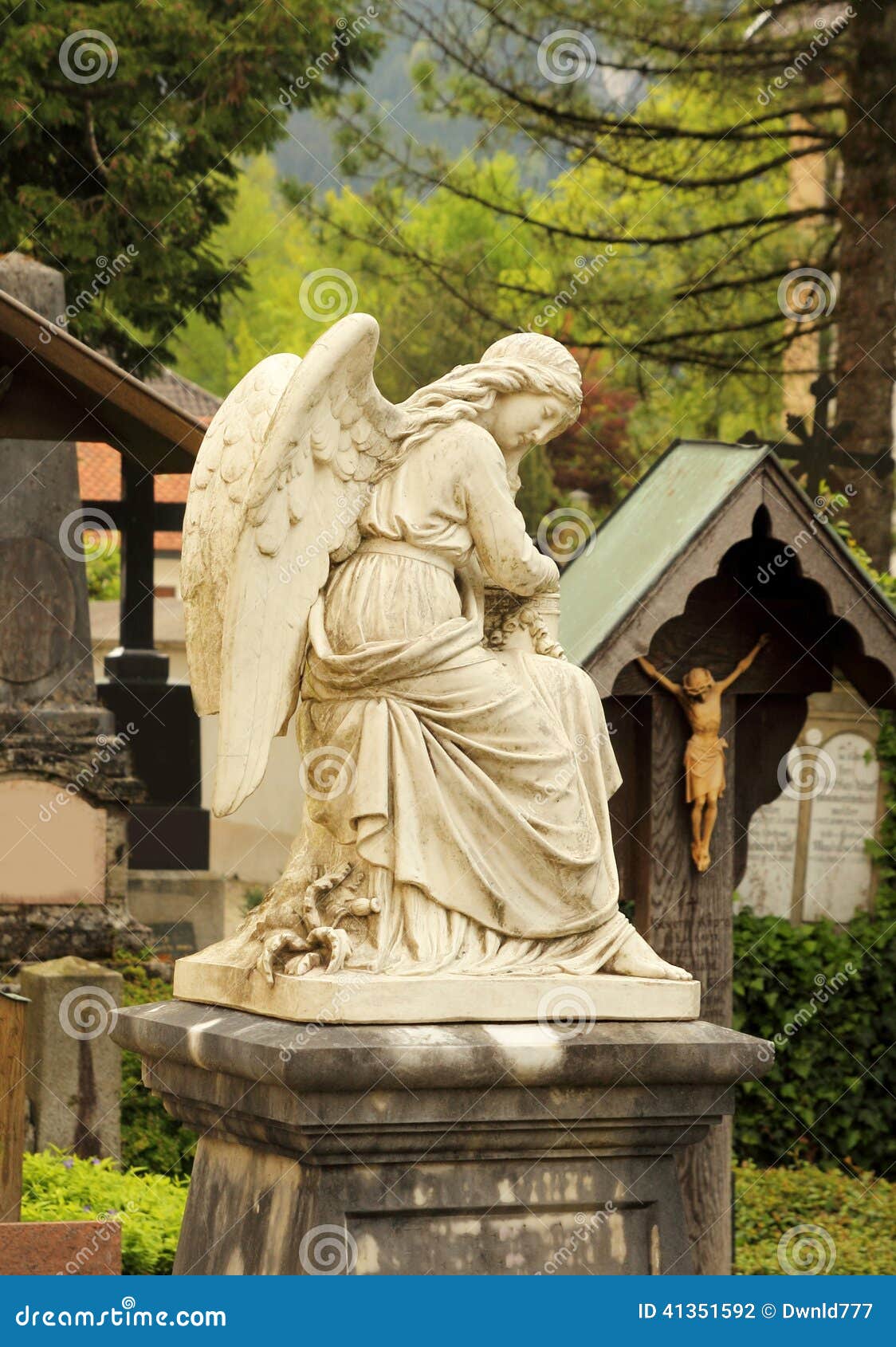 Cemetery angel statue stock photo. Image of angel, praise - 41351592