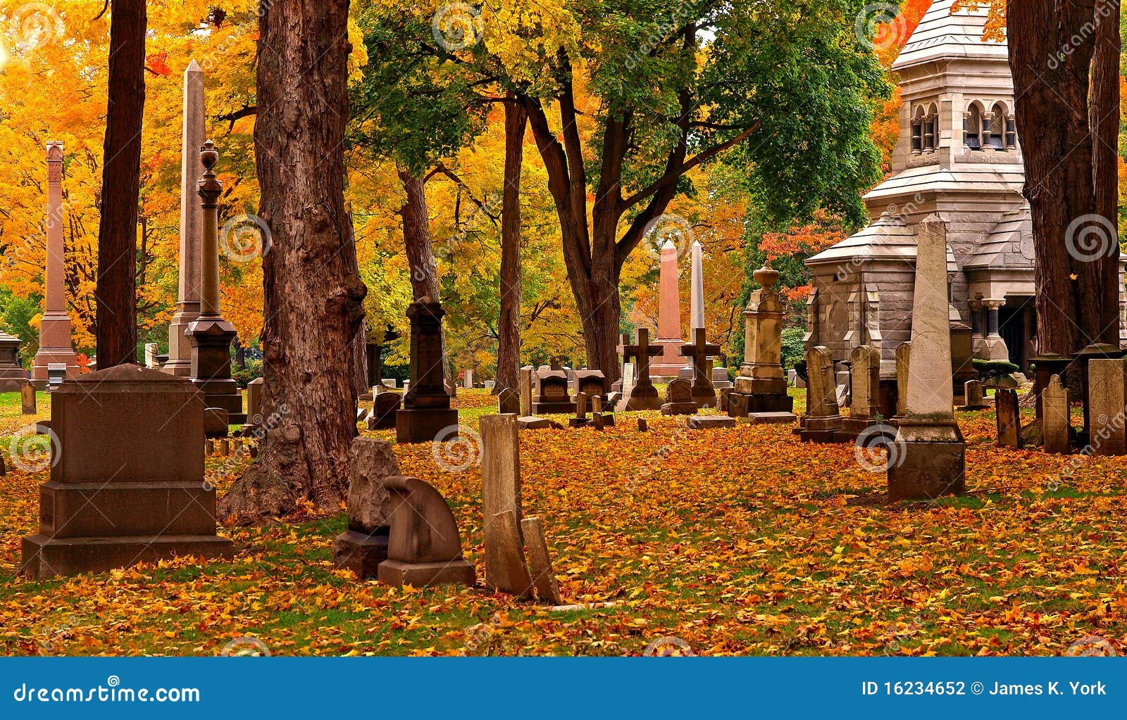 Cemetery in autumn stock photo. Image of leaves, peace - 16234652
