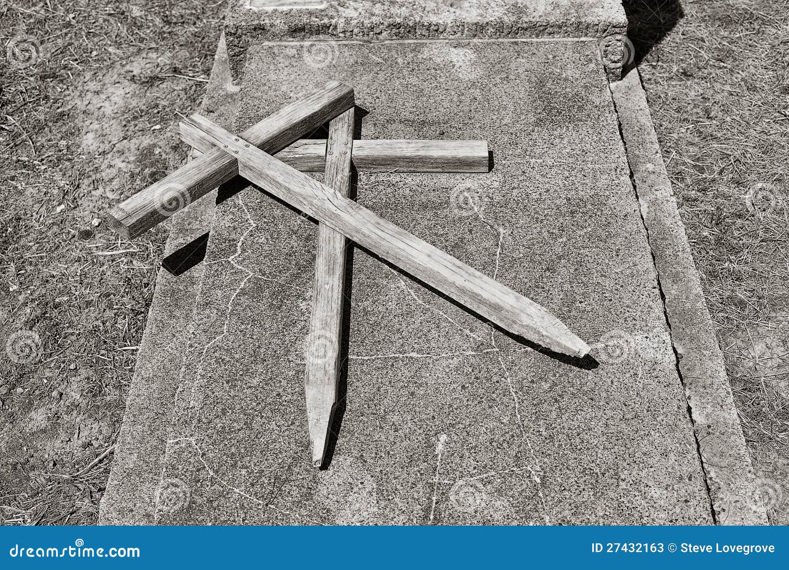 Cemetery Crosses stock image. Image of religion, gravestone - 27432163