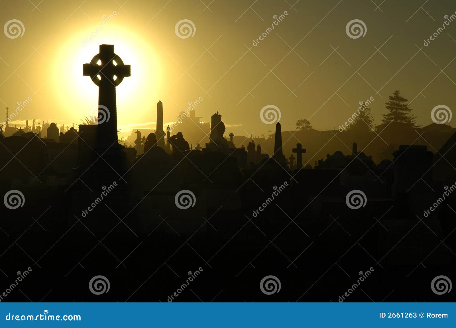 Cemetery sunset stock image. Image of sadness, tombstone - 2661263