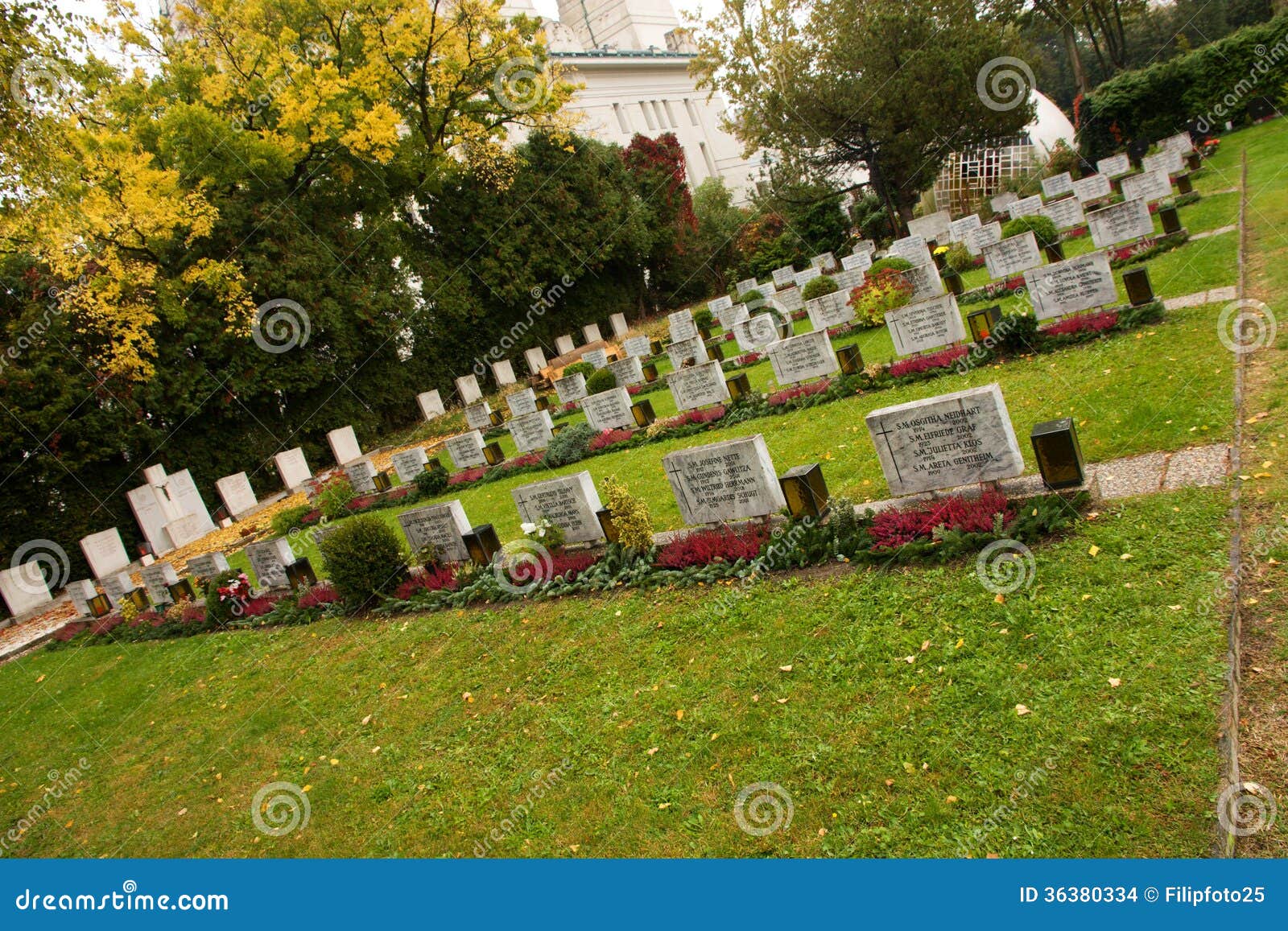 Cemetery in vienna editorial stock image. Image of antique - 36380334