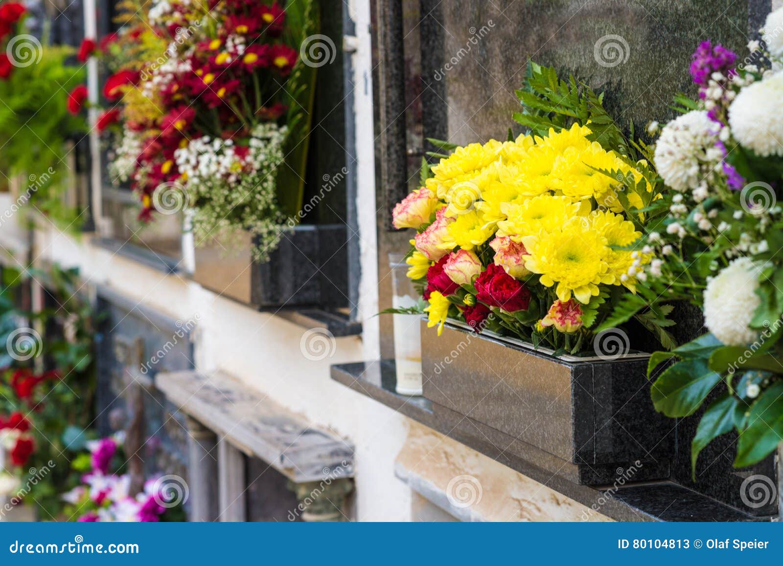 Cemetry stock image. Image of recess, funerary, graves - 80104813