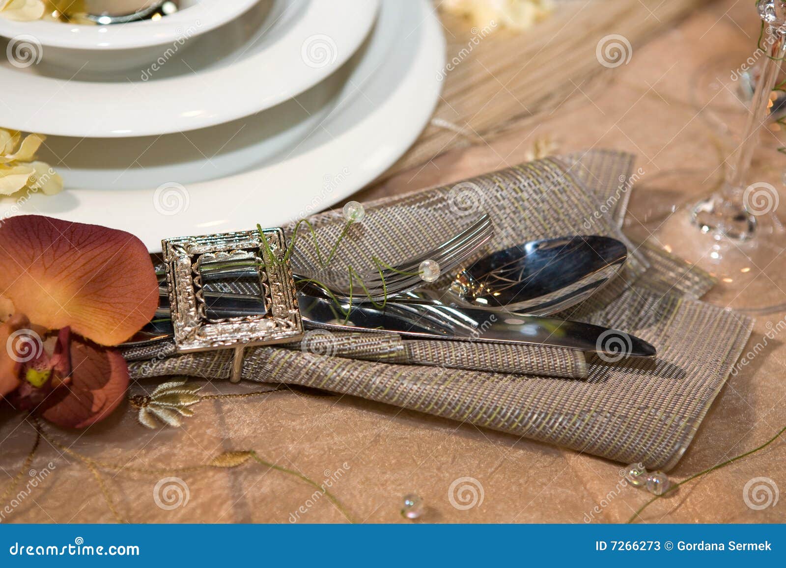 Cena de boda lujosa imagen de archivo. Imagen de cristal - 7266273