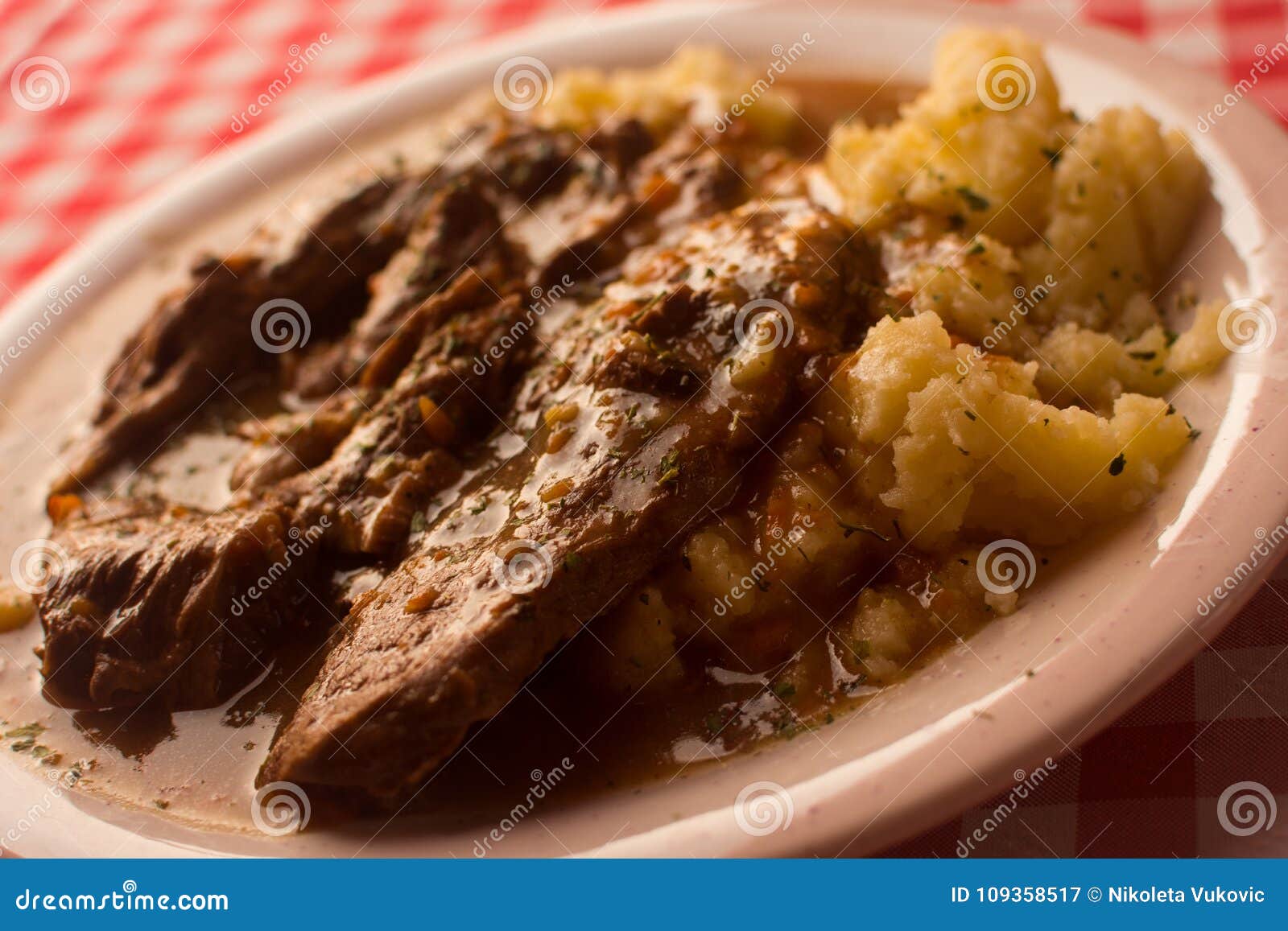 Cena Del Pranzo Del Pasto Della Patata E Della Carne Immagine Stock ...
