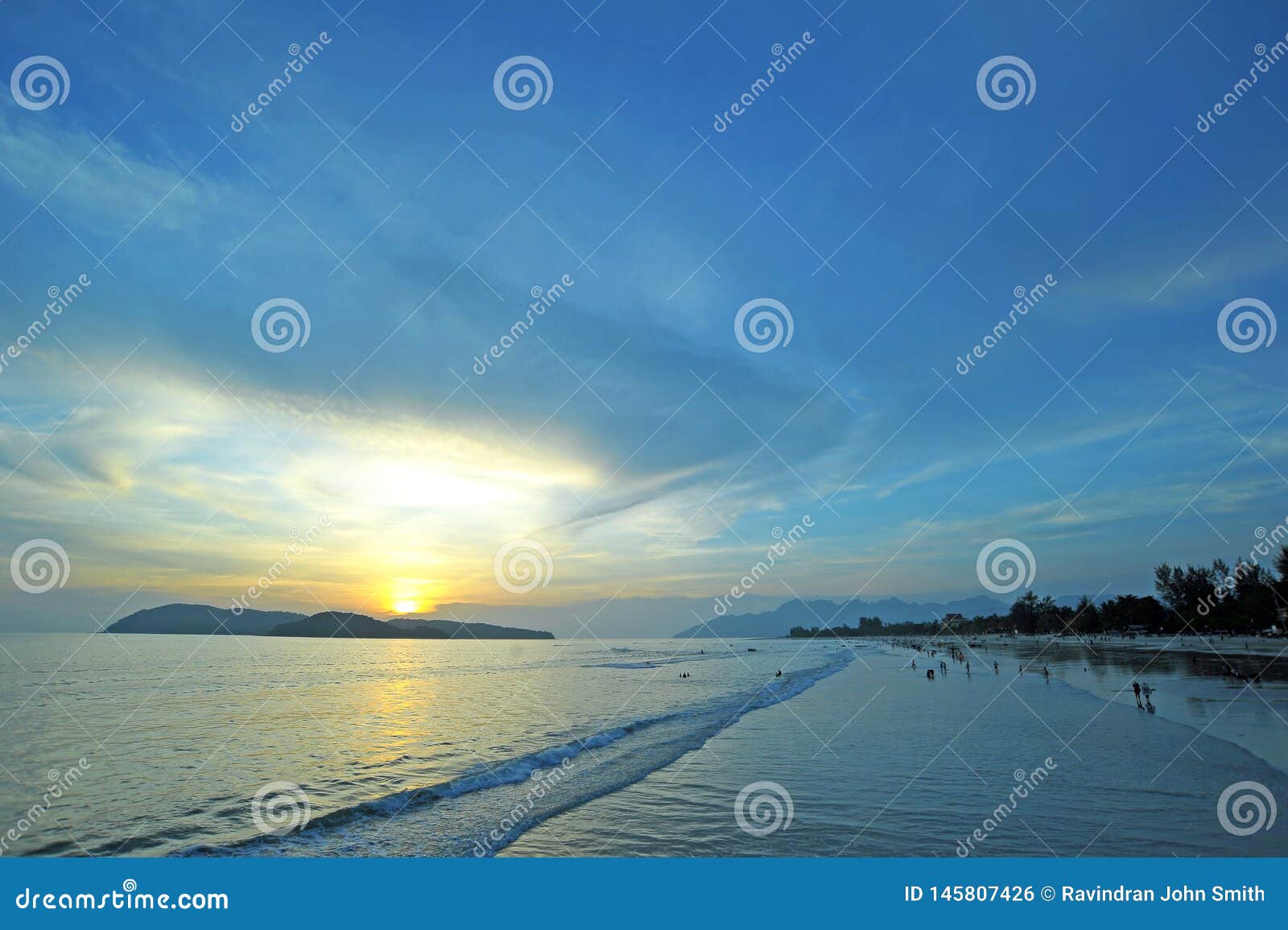 CENANG BEACH SUNSET editorial photo. Image of resort - 145807426