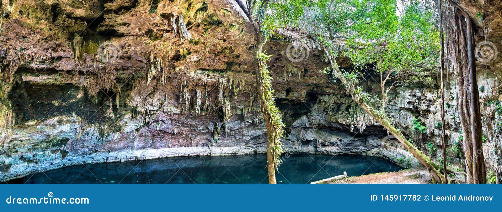 Cenote Suytun in Yucatan, Mexico Stock Photo - Image of cenote ...