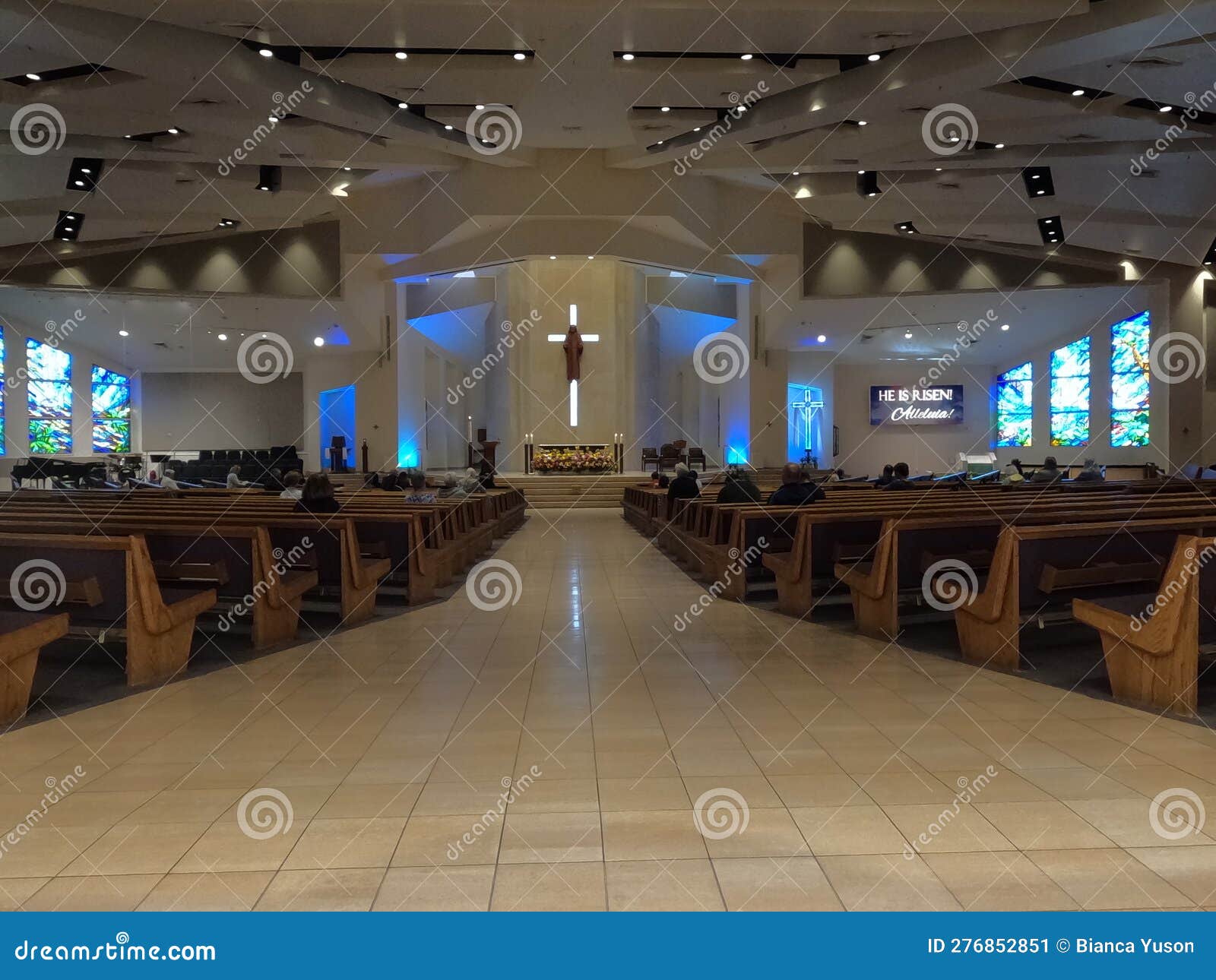 Center Aisle of the church editorial photo. Image of thomasmore - 276852851