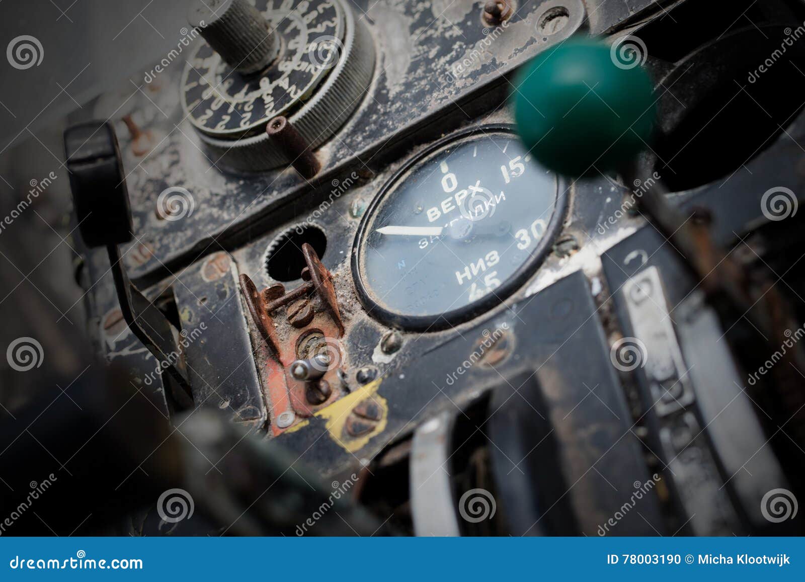 Center Console and Throttles in Airplane Stock Photo - Image of inside ...