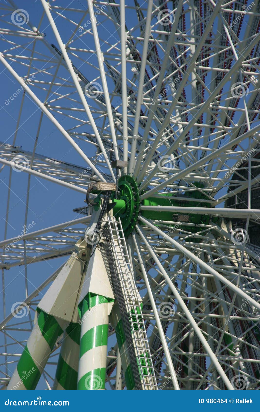 Center of ferris wheel stock photo. Image of summer, steel - 980464