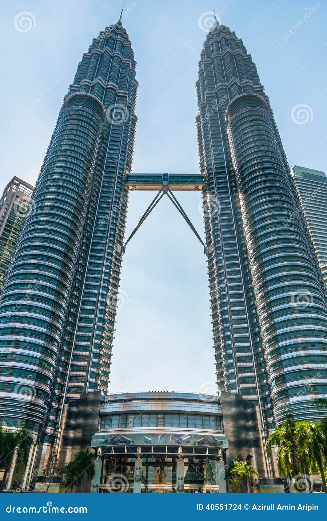 Center KLCC editorial stock image. Image of klcc, water - 40551724