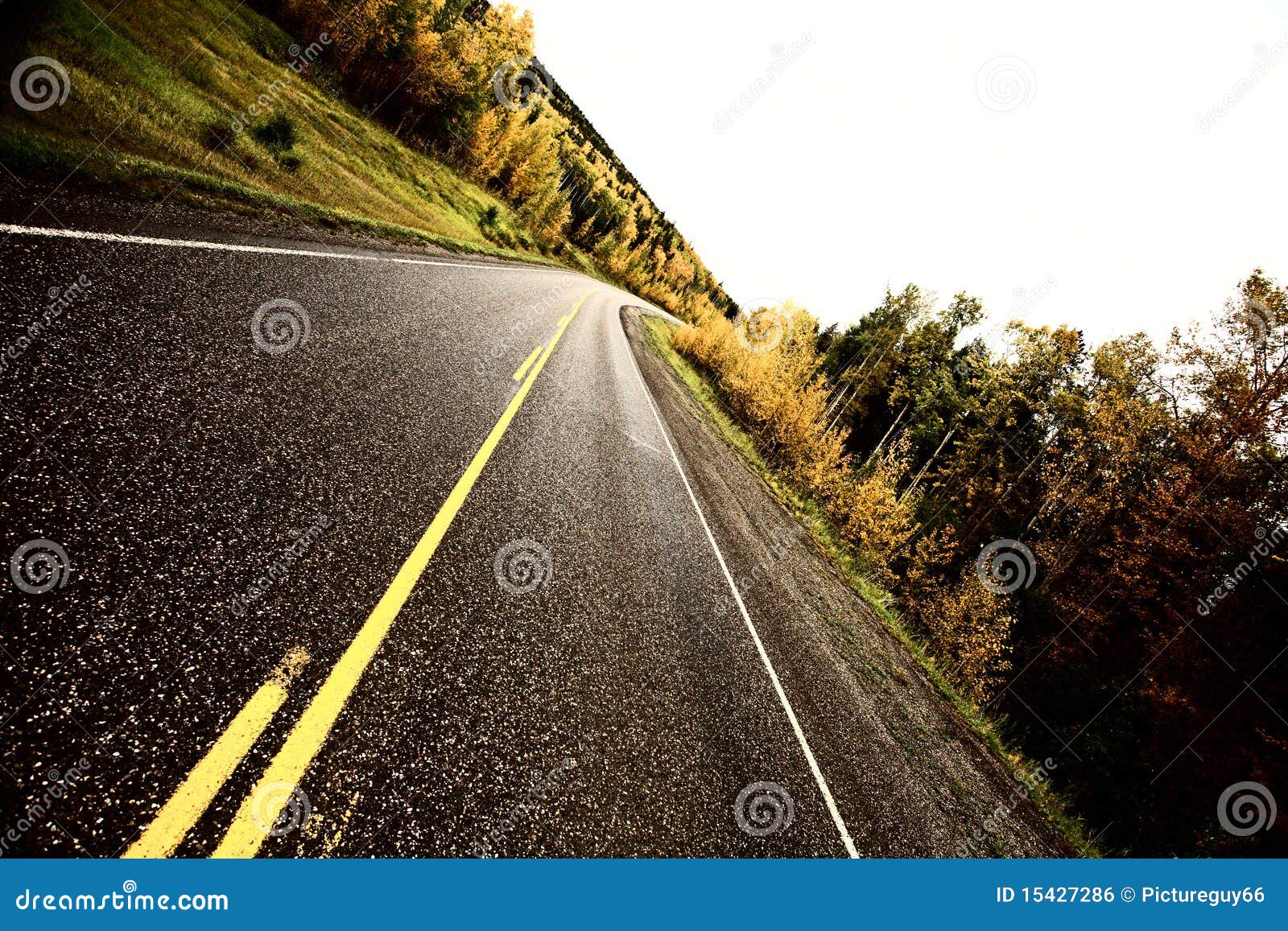 Center Lines Along a Paved Road Stock Photo - Image of rise, road: 15427286