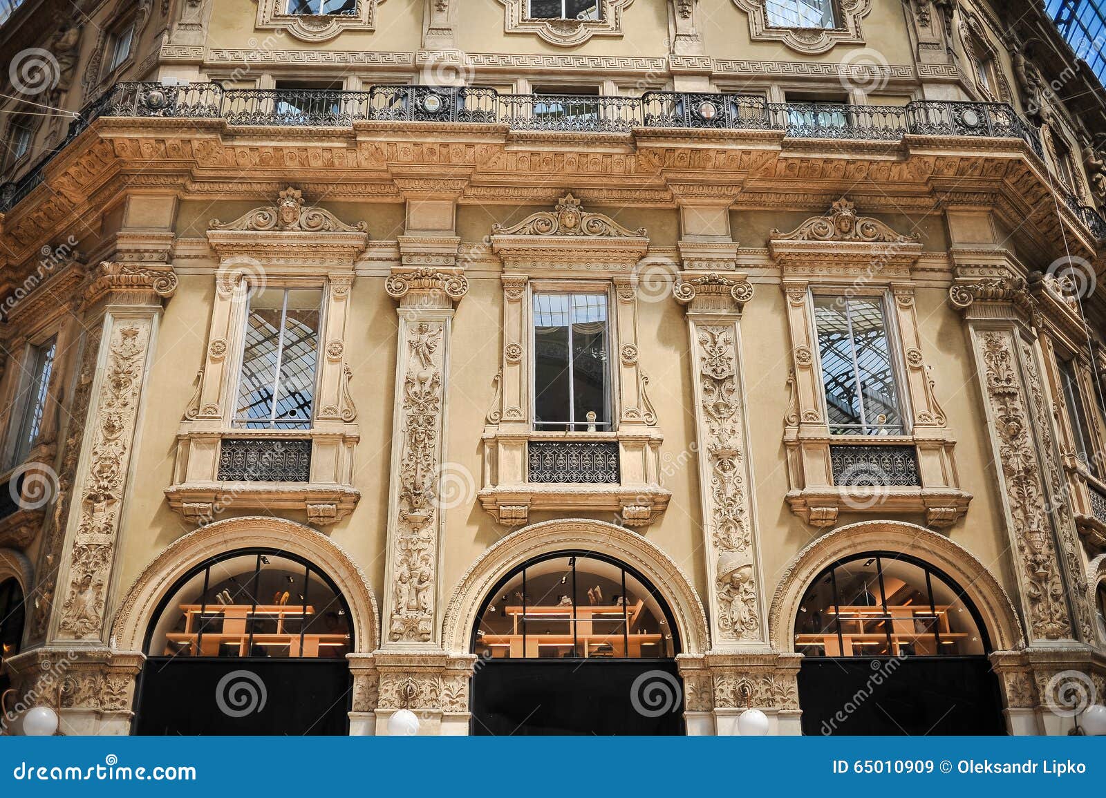 Center of Milan. Arch. Passage. Architecture Elements Stock Image ...