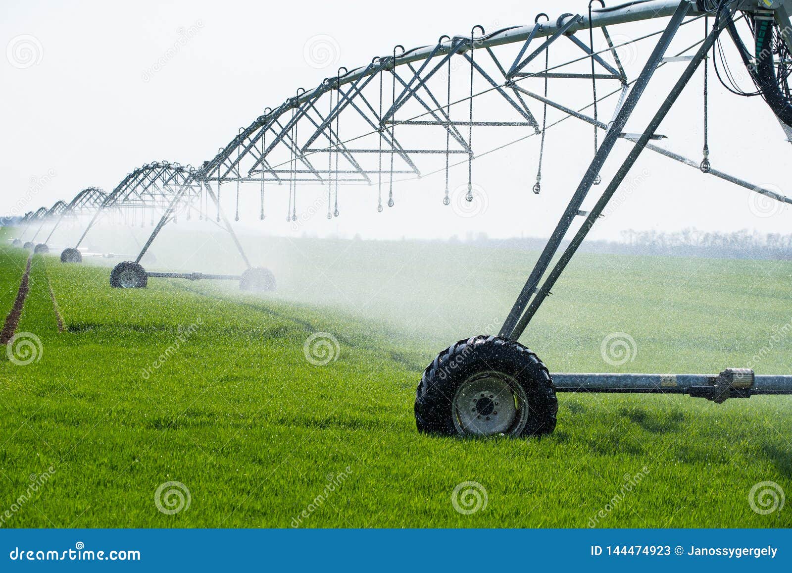 Center Pivot Irrigation System in a Green Field Stock Image - Image of ...